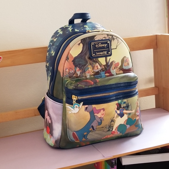 Loungefly | Bags | Loungefly Disney Parks Classic Disney Snow White ...